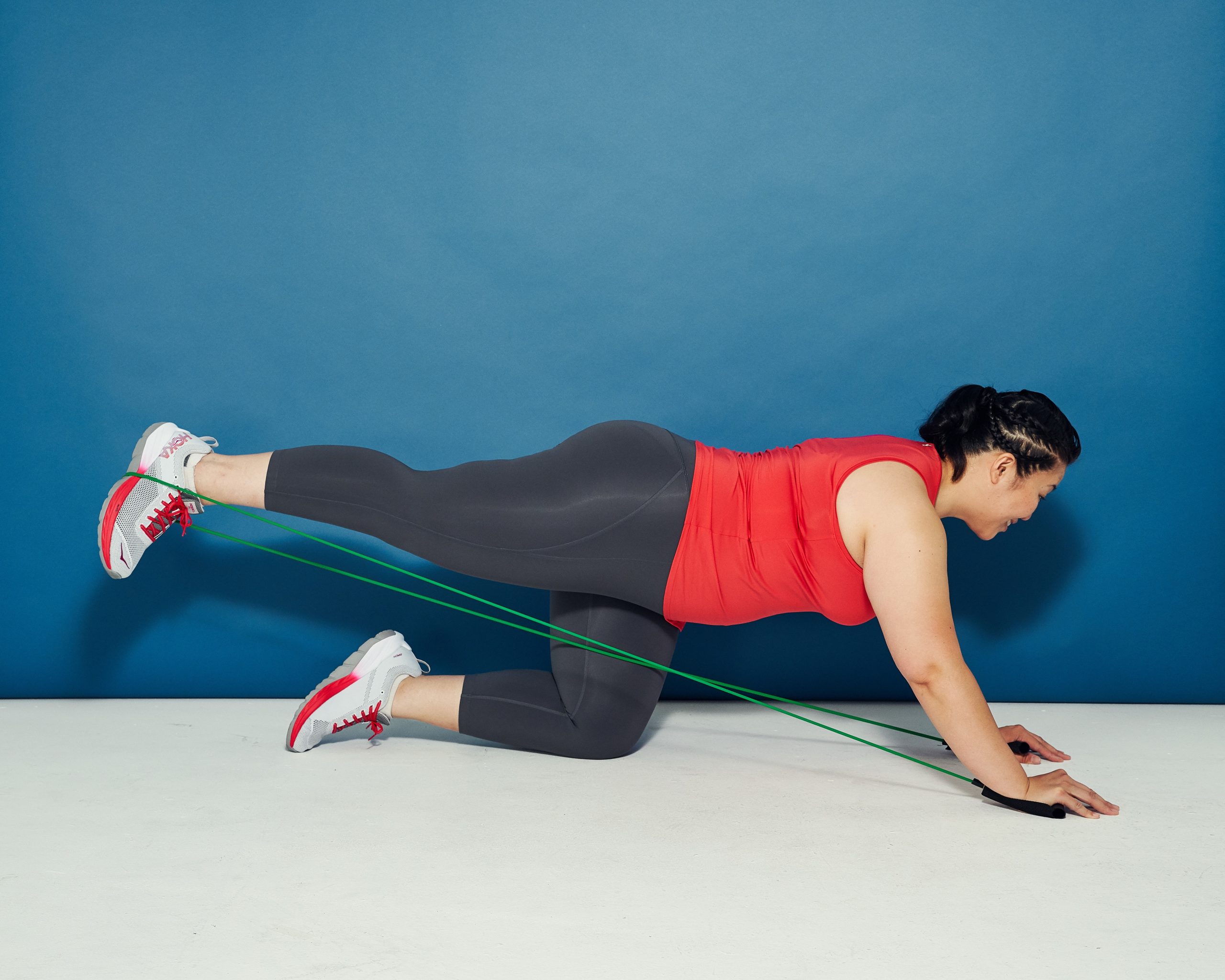 A 5-Move Resistance Band Workout to Fire Up Your Entire Body - AVA360 ...