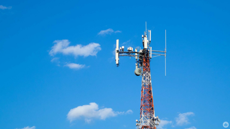 SaskTel erects 10 new cell towers, completes $107 million wireless ...